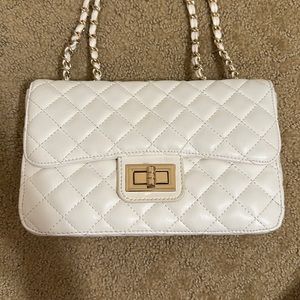 Bags | White Tufted Gold Chain Shouldercrossbody Bag | Poshmark